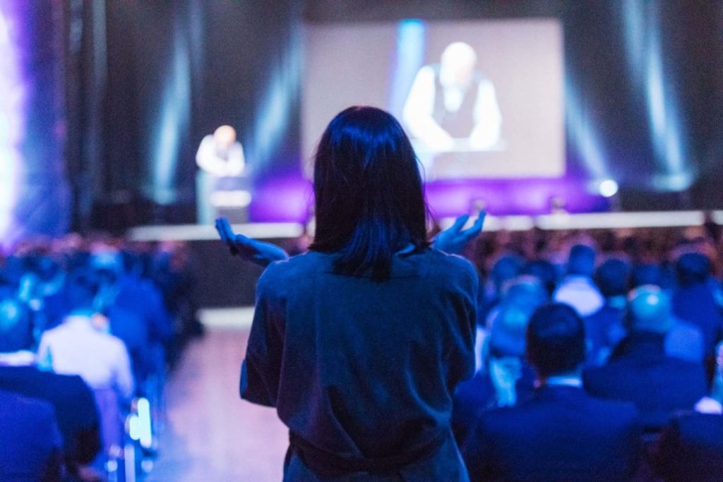 40 years of global business - Duferco Travi e Profilati